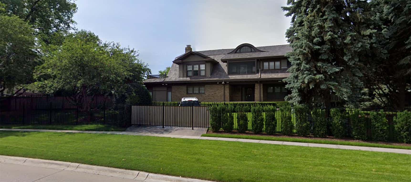 Warren Buffett Lives In A Modest 915k House PatternsWizard Warren Buffett Lives In A Modest 915k House PatternsWizard